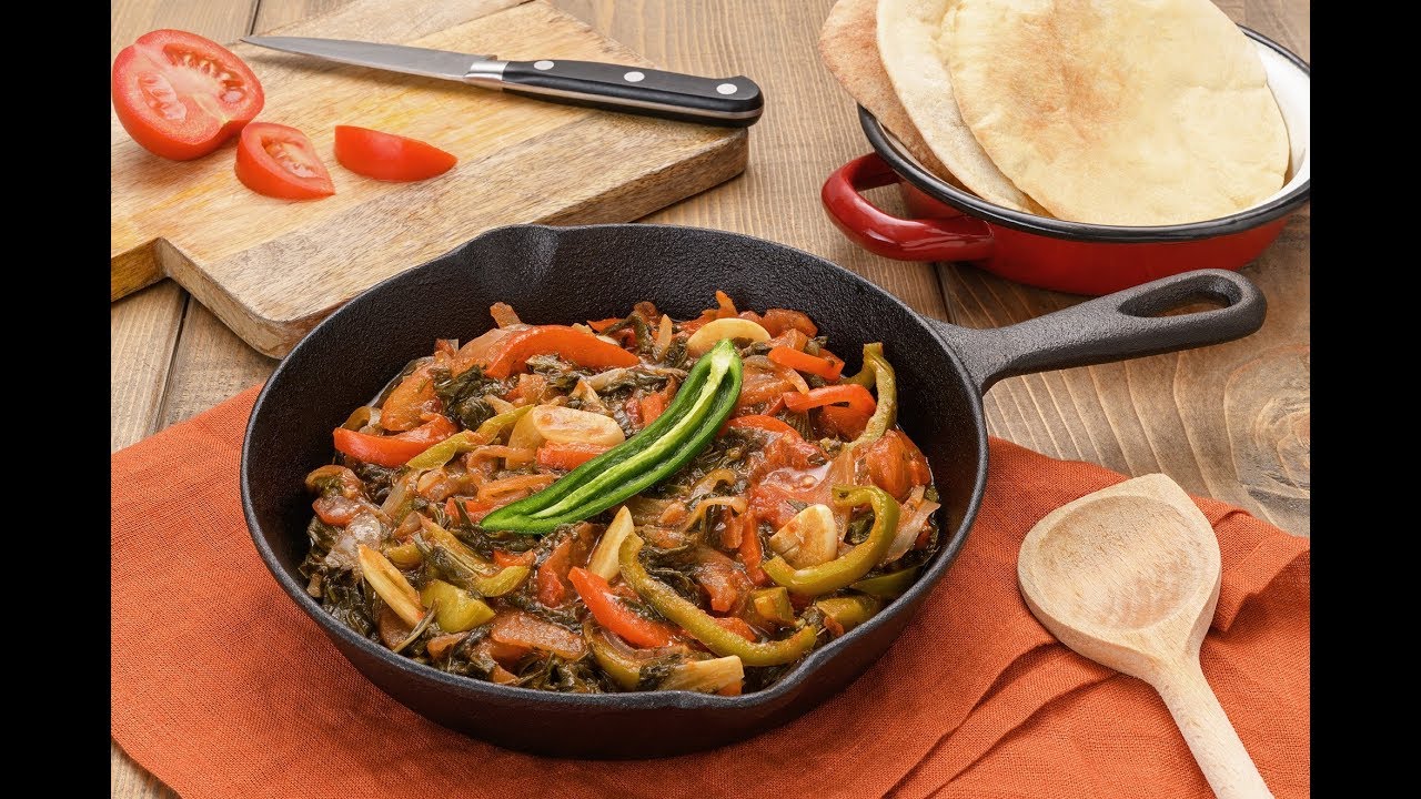 ملوخية بالزيت - Mloukhieh in Oil - YouTube