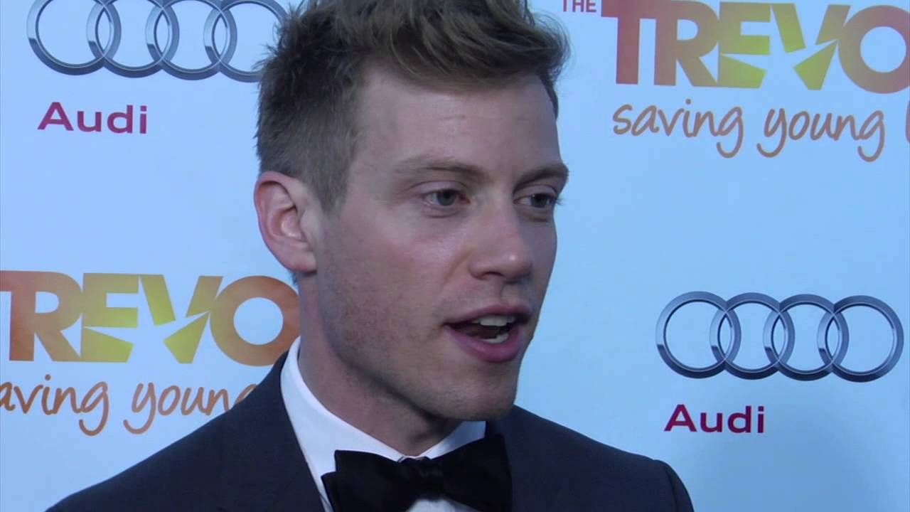 Singer and Star of NCIS: Los Angeles Barrett Foa At Trevor Live - YouTube