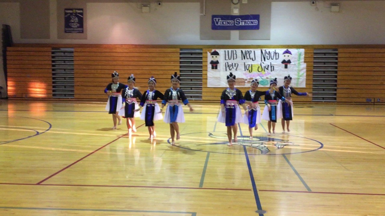 Samuel Jackman Middle School Hmong Club @Valley Hmong Night - YouTube
