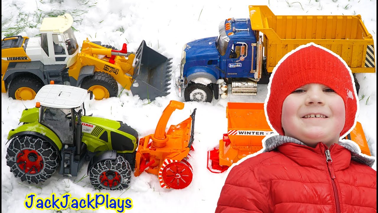 Pretend Play with Toy Trucks in the Snow! | Unboxing Big Bruder Snow ...