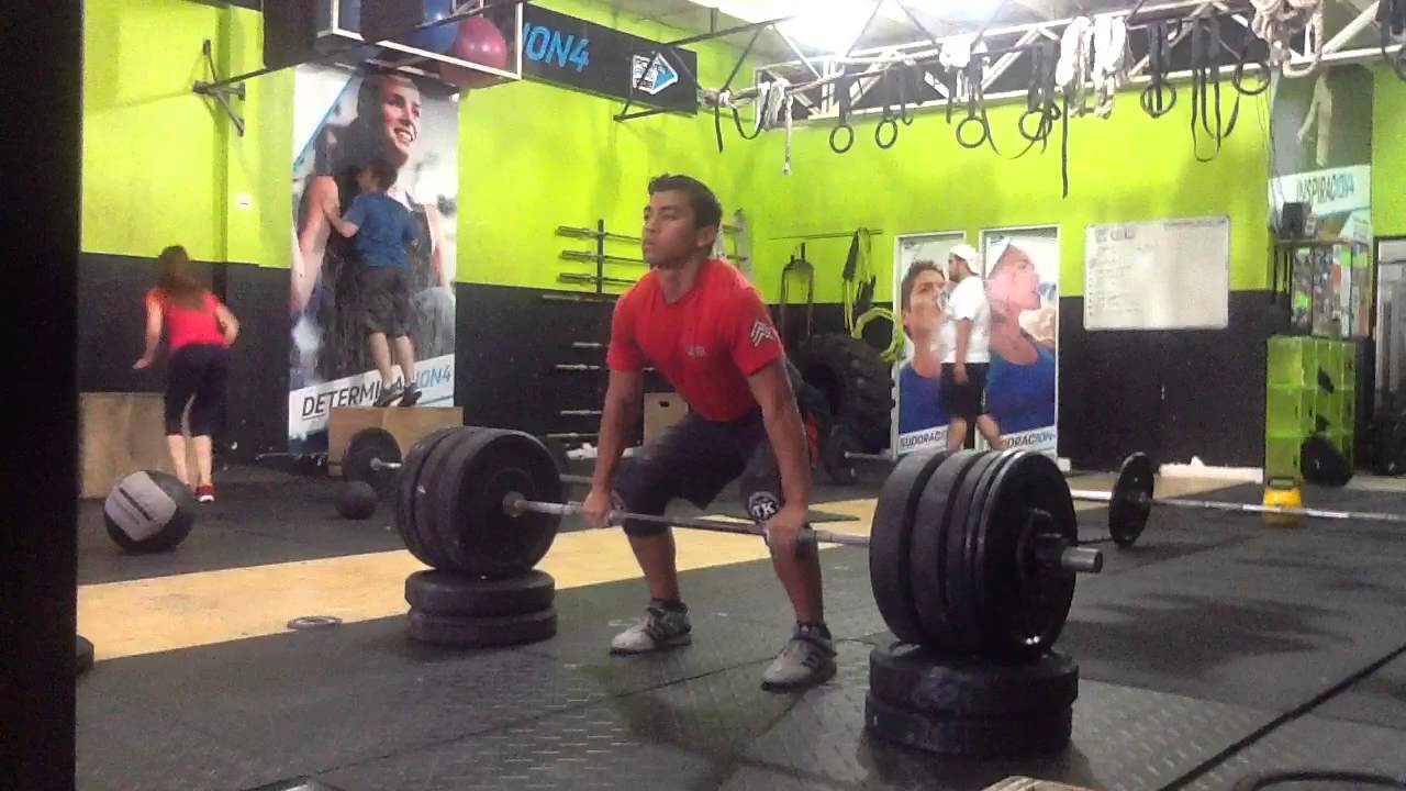 Crossfit 295 lbs from blocks - YouTube