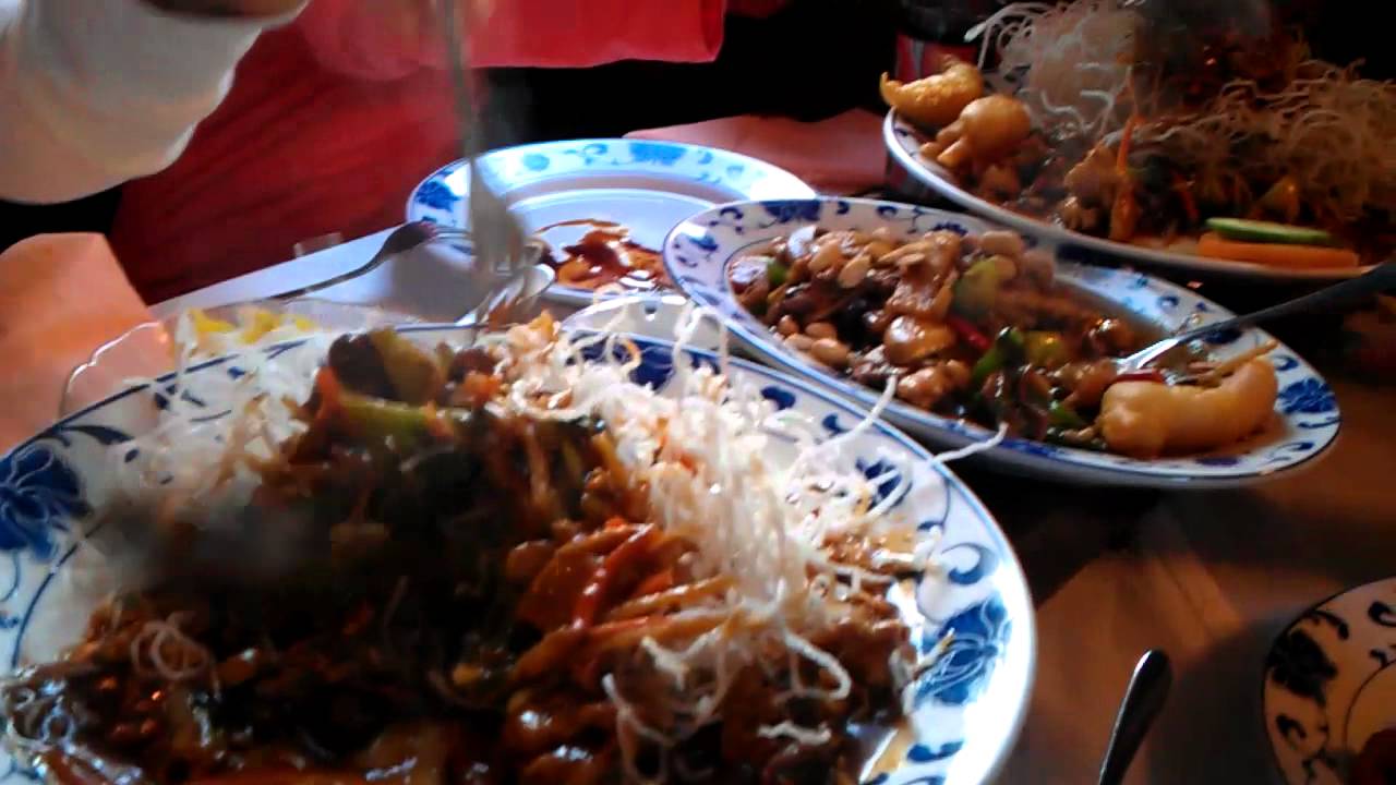 Kineski restoran "Konfuzius" 18.02.2012. (Graz) - YouTube