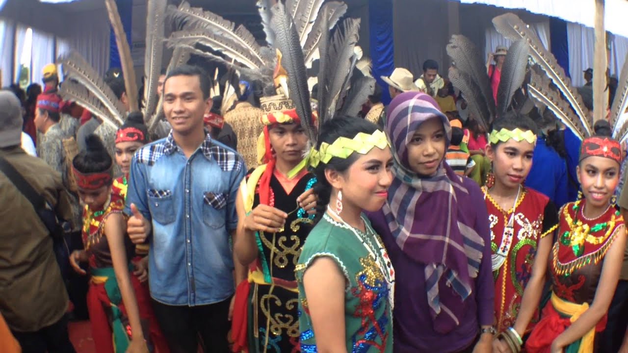 Festival dayak pegunungan meratus. Balangan, Kalsel - YouTube
