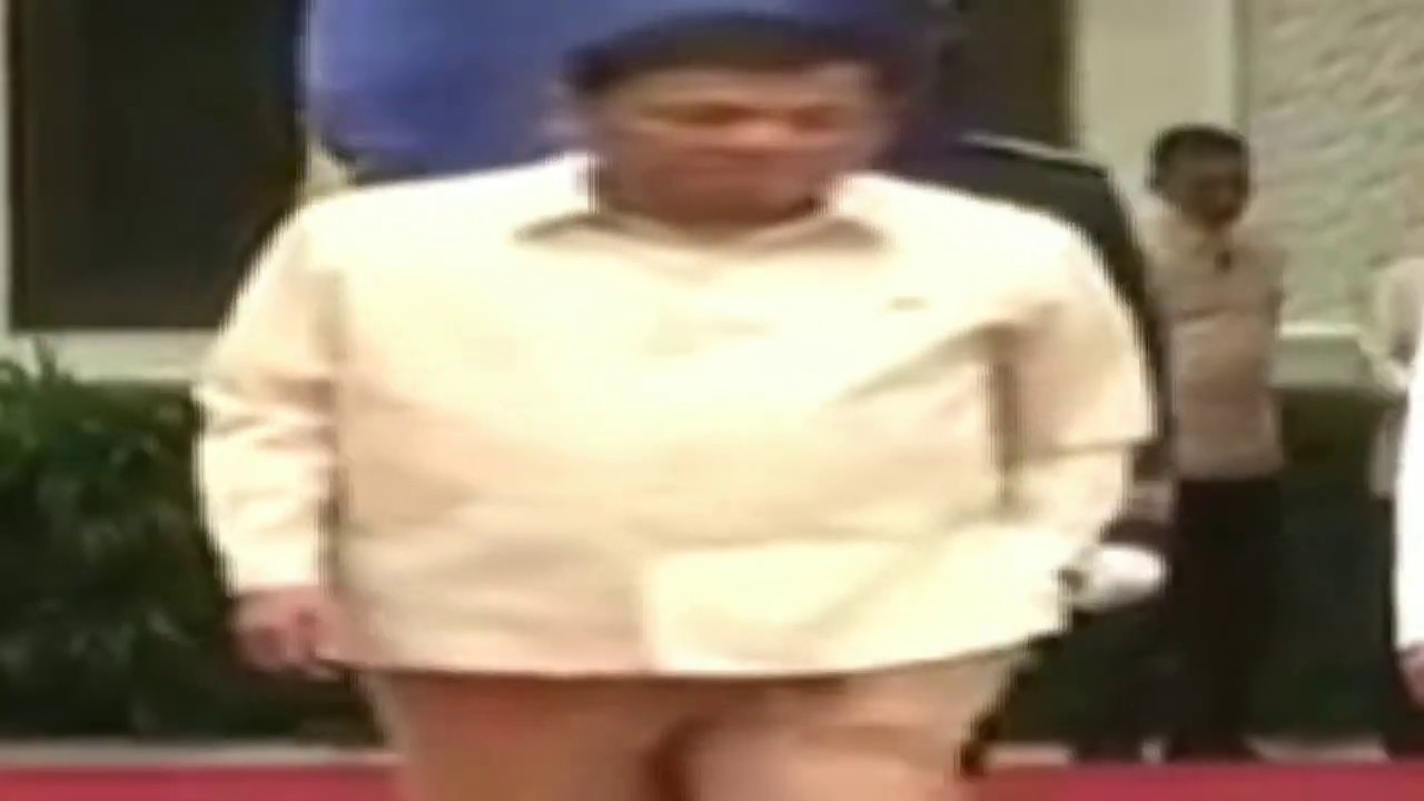 wide duterte walking - YouTube