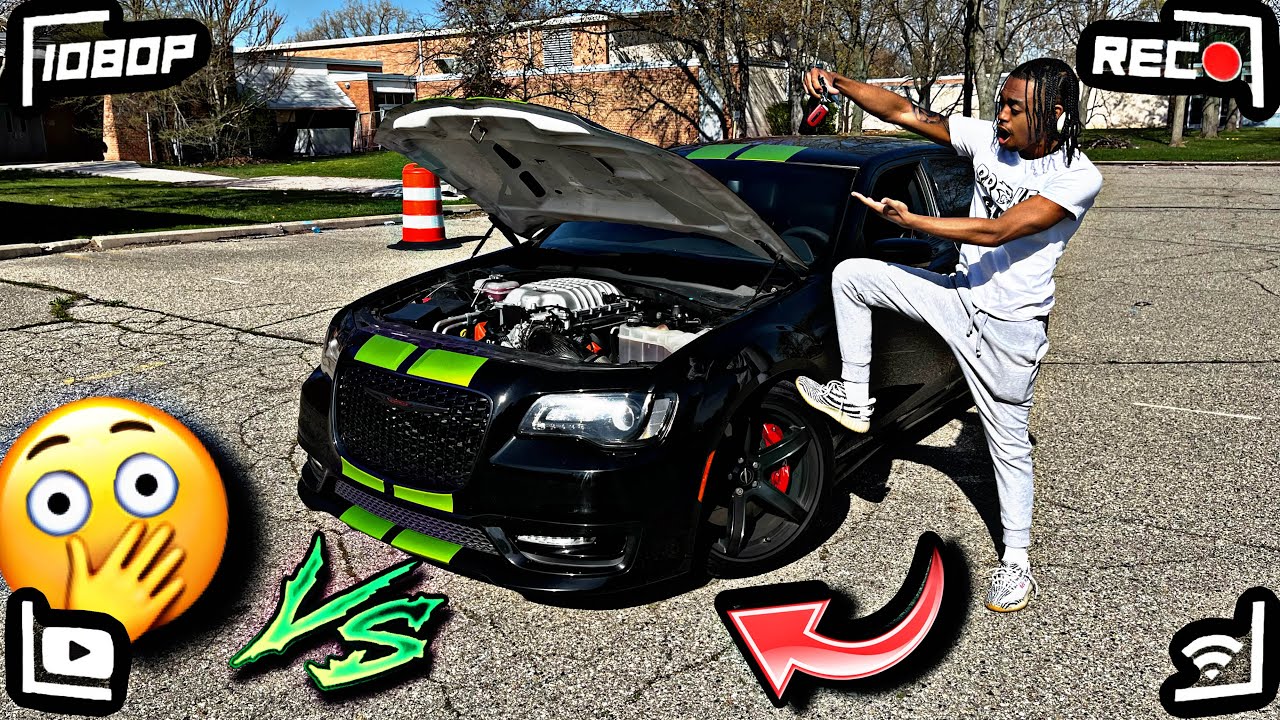 HELLCAT SWAPPED 300 CUTTING UP IN TRAFFIC 😱 - YouTube