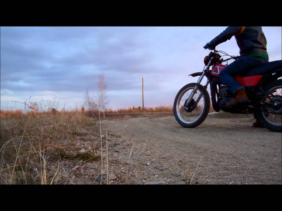 Enduro Yamaha DT400 1977 - YouTube