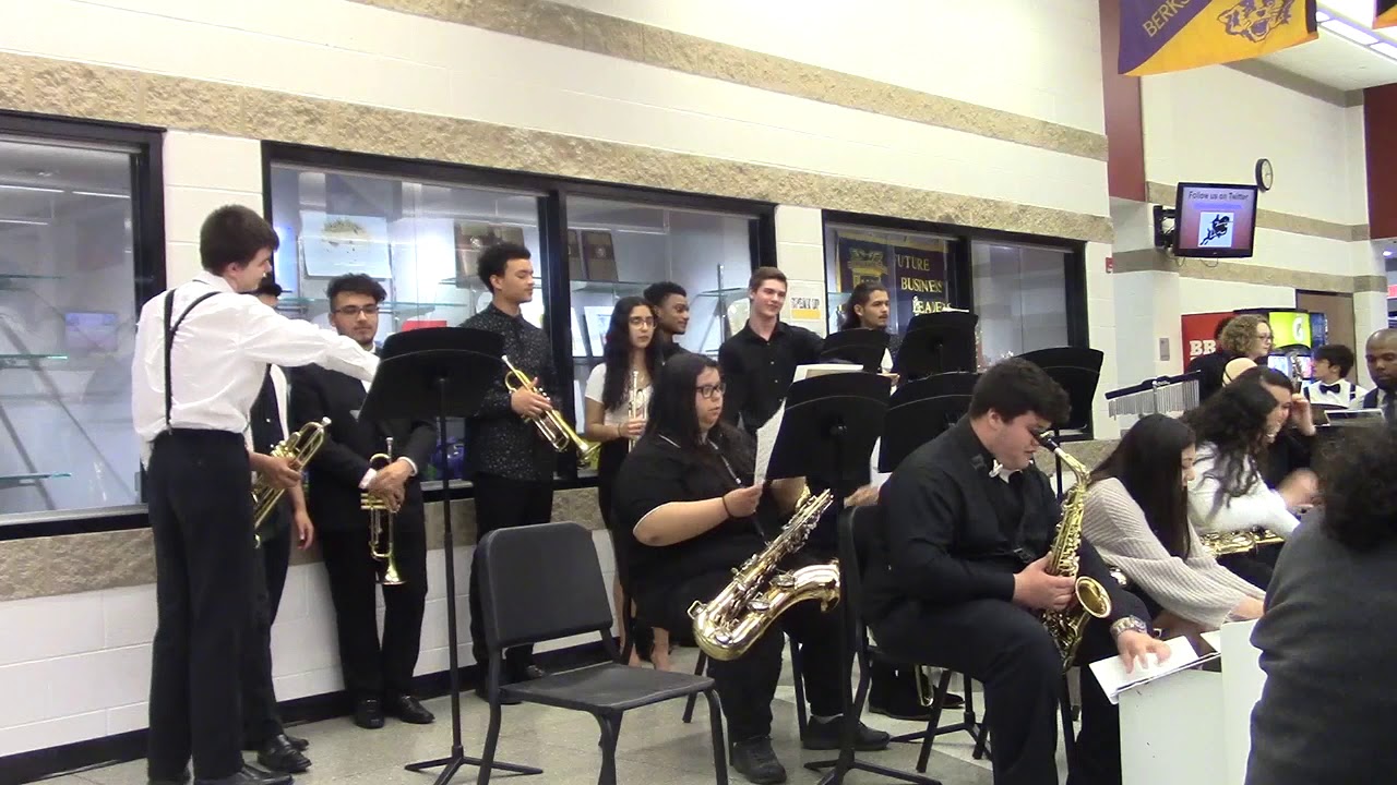 Harvey High School Spring Band Concert - YouTube