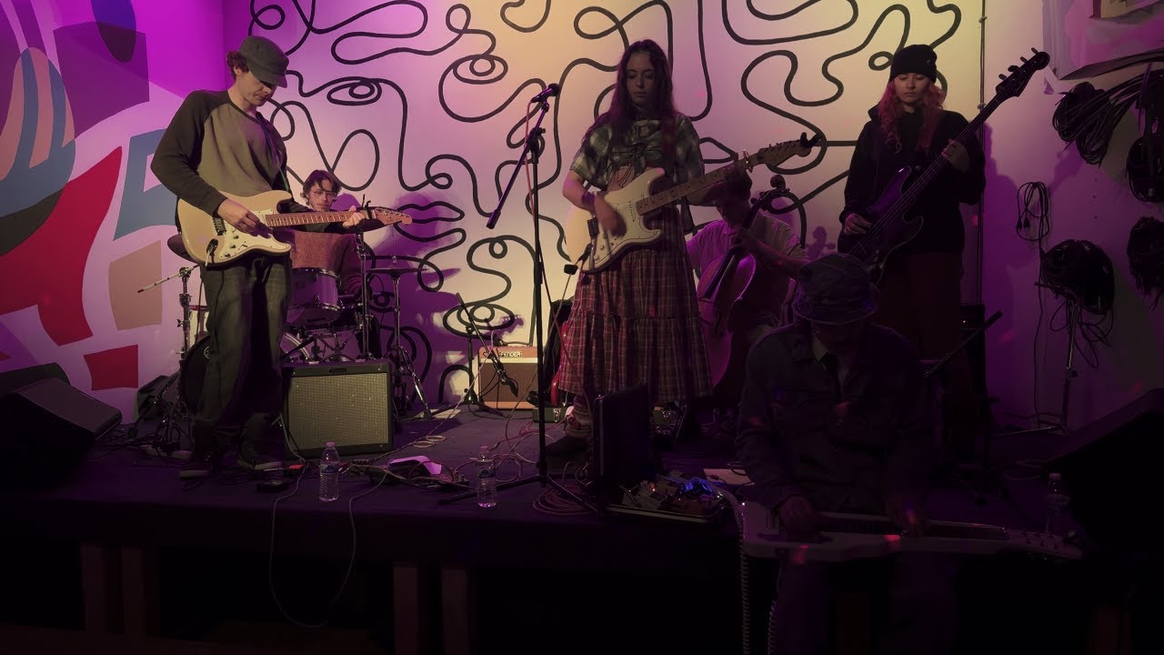 Ariella - live at Makeout Music; Los Angeles, CA 11/22/24 - YouTube