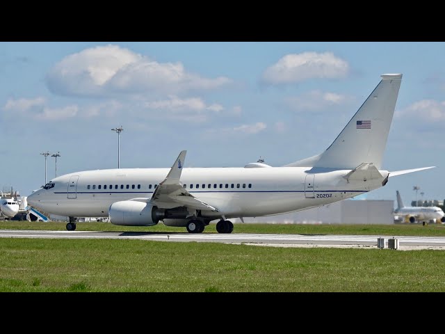 Boeing To Supply Two C40a Clipper Medium Lift Aircraft To About