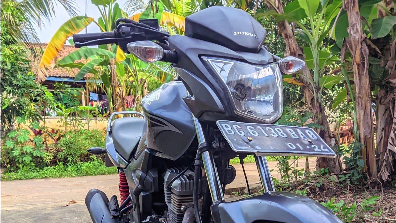 HONDA VERZA 2013 SILVER - YouTube