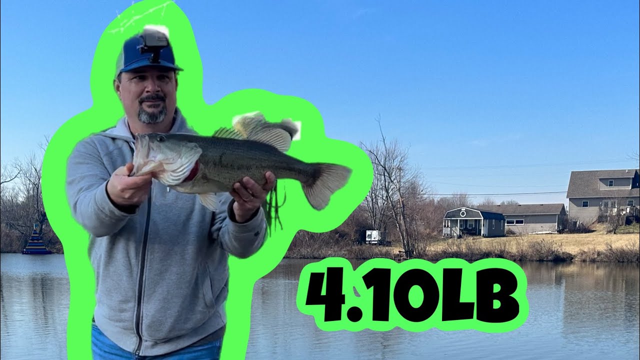 Marcus catches 4.10lb bass on his birthday! - YouTube
