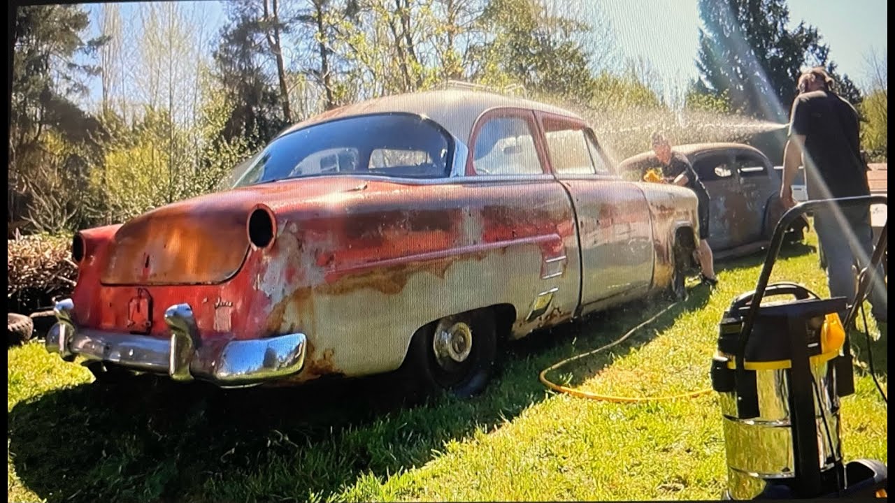 Cleaning up the ol' 1953 Ford Meteor - YouTube