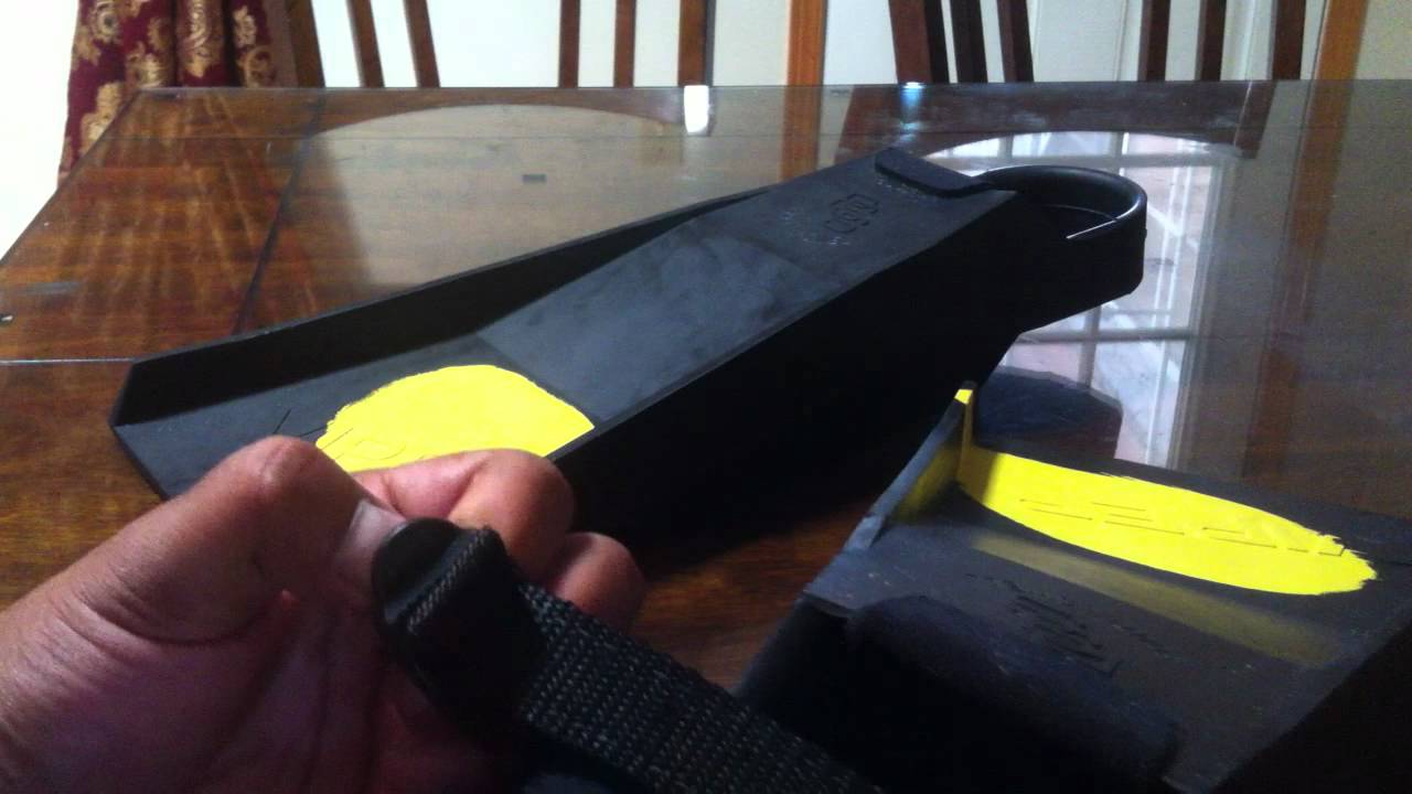 Dakine Deluxe Fin Leash Installation Tutorial - YouTube