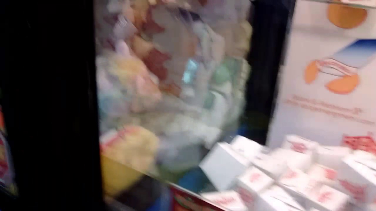 Claw machine at the Walmart in Augusta Maine - YouTube