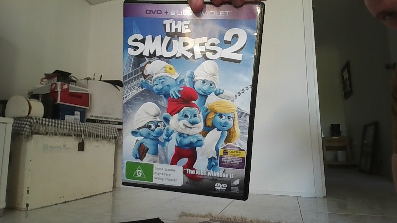 The Smurfs 2 DVD Australia opening - YouTube