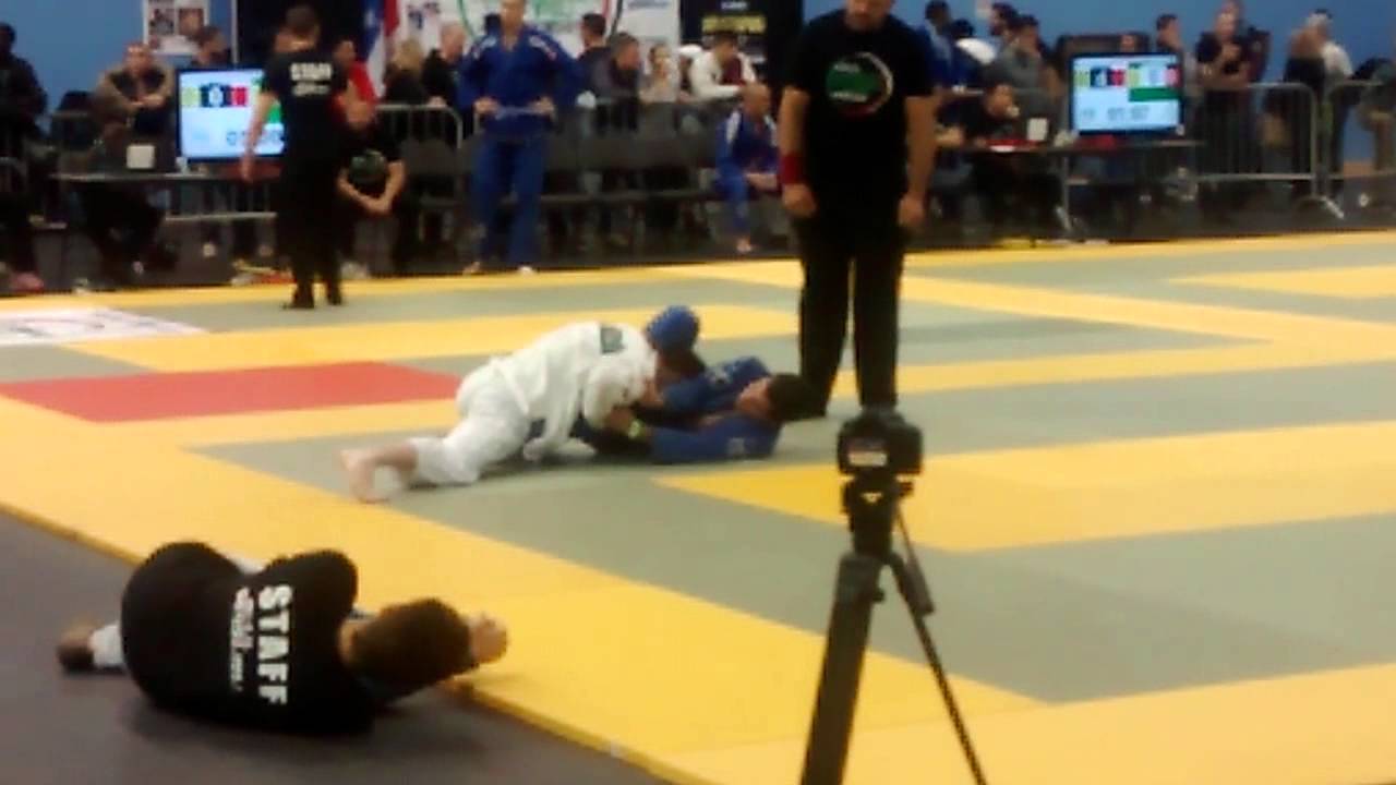 Francis Gumby Quinn vs Nathaniel Sagman - YouTube