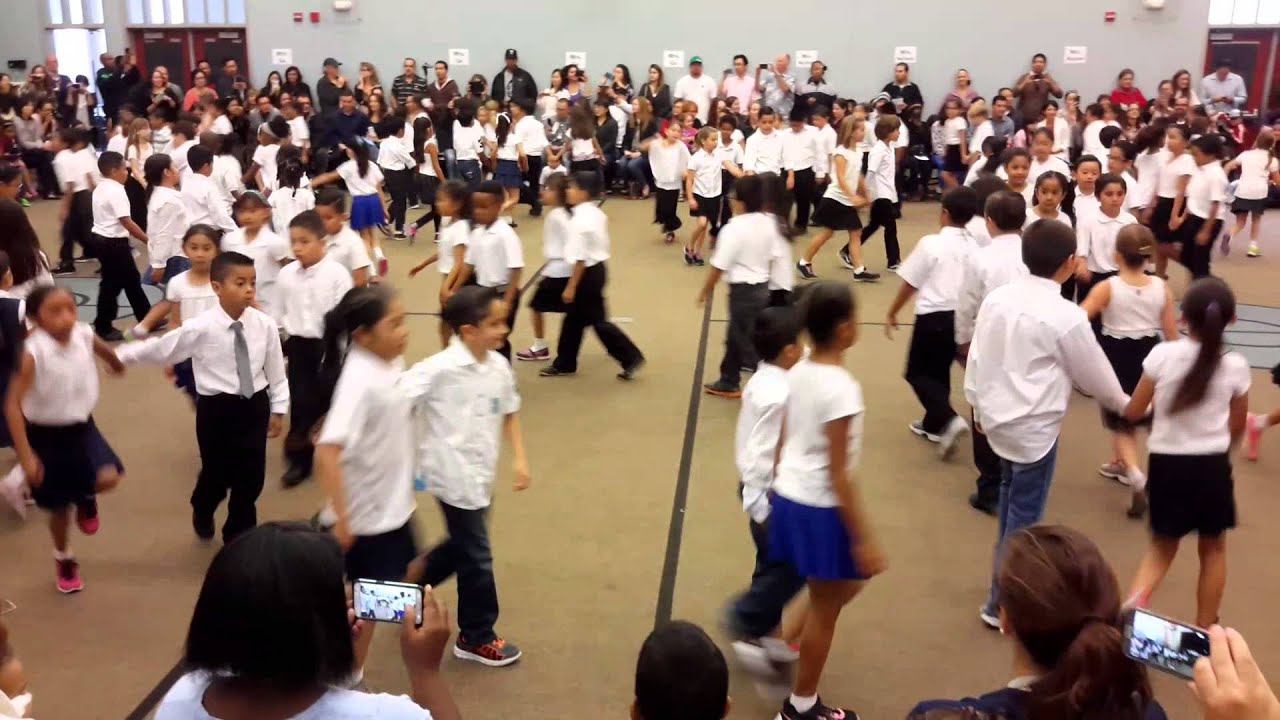 Rico's Folk Dance Festival - Hop Mor Annika - YouTube