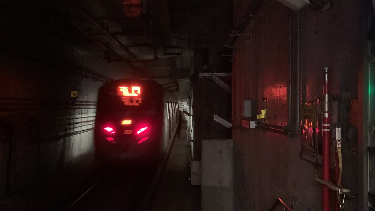 MTR [TML] Kawasaki & Kinki Sharyo SP1900 (D395/D396) departing Ho Man ...