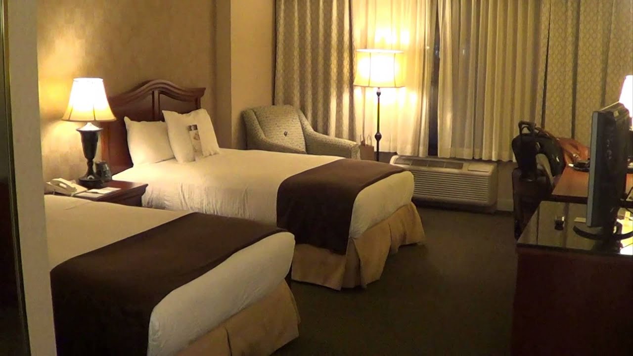 Hotel Walk-Through of Doubletree Brookfield Wisconsin - YouTube