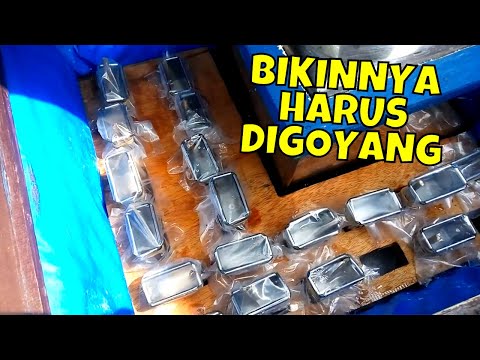 GEROBAKNYA DI GOYANG!! CARA BIKIN ES GOYANG KAYA BEGINI | INDONESIA STREET FOOD