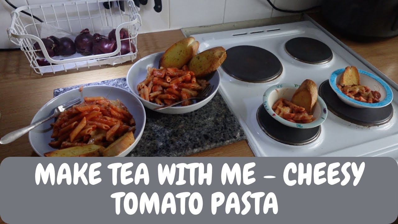 COOK TEA WITH ME - CHEESY TOMATO PASTA BAKE - YouTube