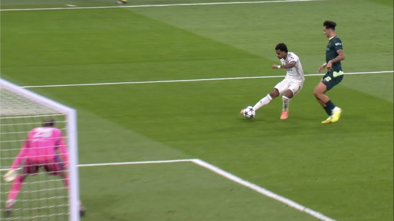 Rodrygo Scores Against Man City To End 9-Month Goal Drought - YouTube