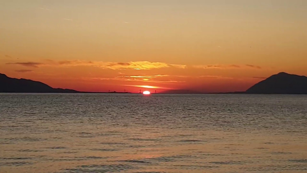Βουτιά του Ηλιου στη γέφυρα ΡΙΟΥ. Παραλία Σεργούλας - YouTube