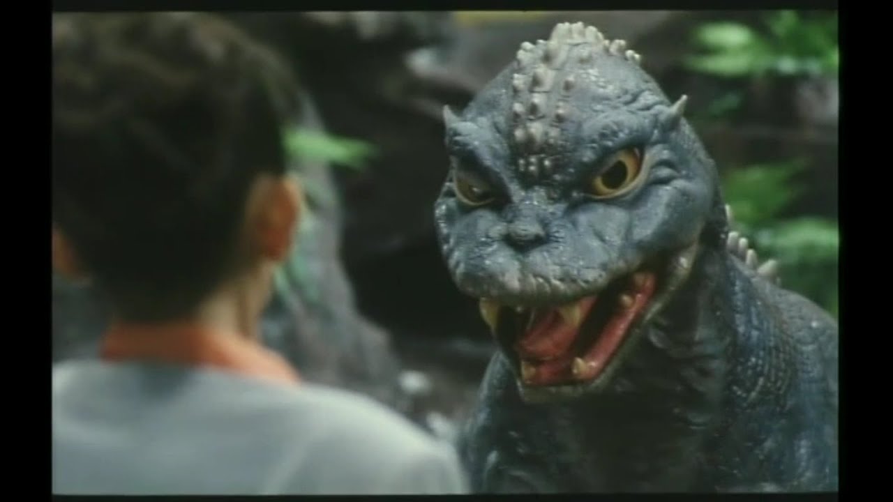Godzilla vs MechaGodzilla 2 Deleted Scene: Baby Godzilla afraid of Miki ...