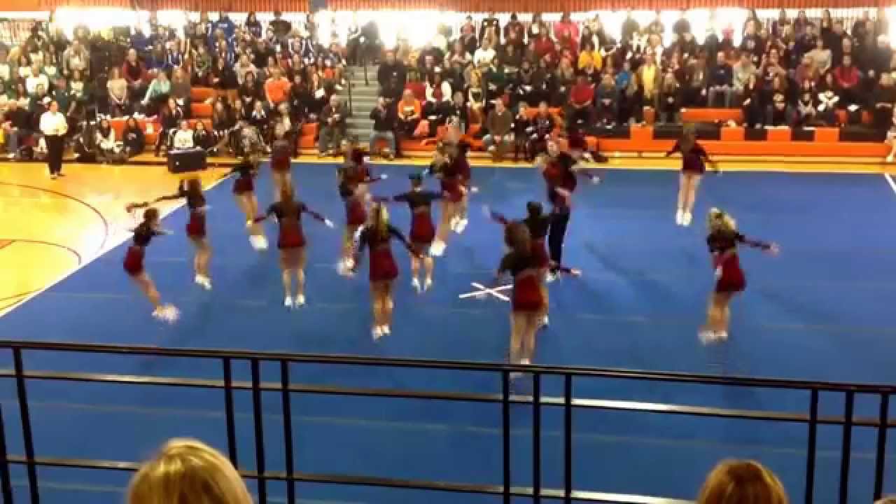 Prairie Ridge Varsity Cheer @ Crystal Lake Central 2014 - YouTube