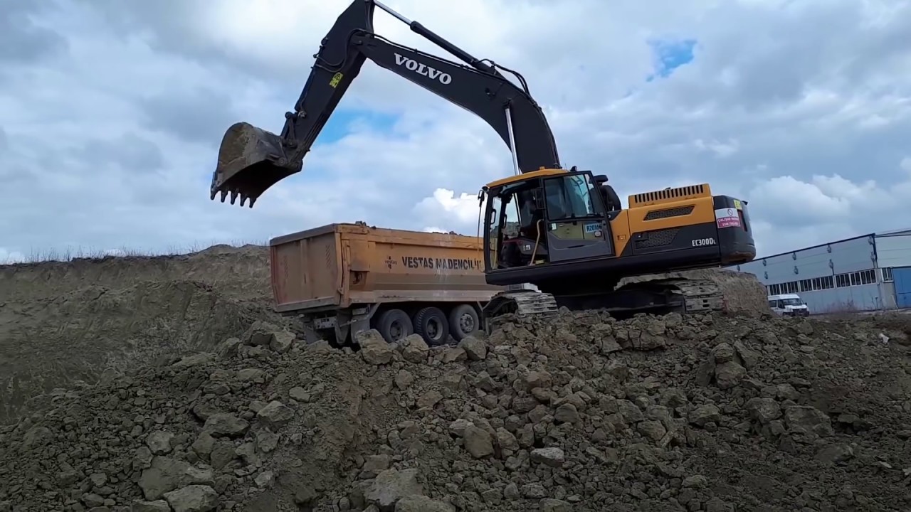 VOLVO EC 300 DL - YouTube
