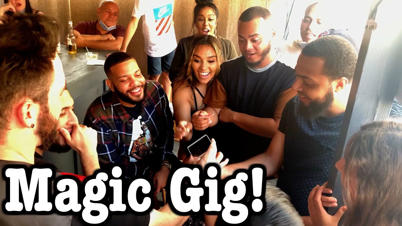 Real World Gig Magic | Walk Around Magic - YouTube