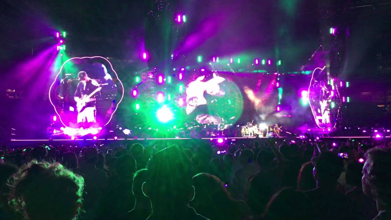 Coldplay Paradise at MetLife July 16th 2016 - YouTube