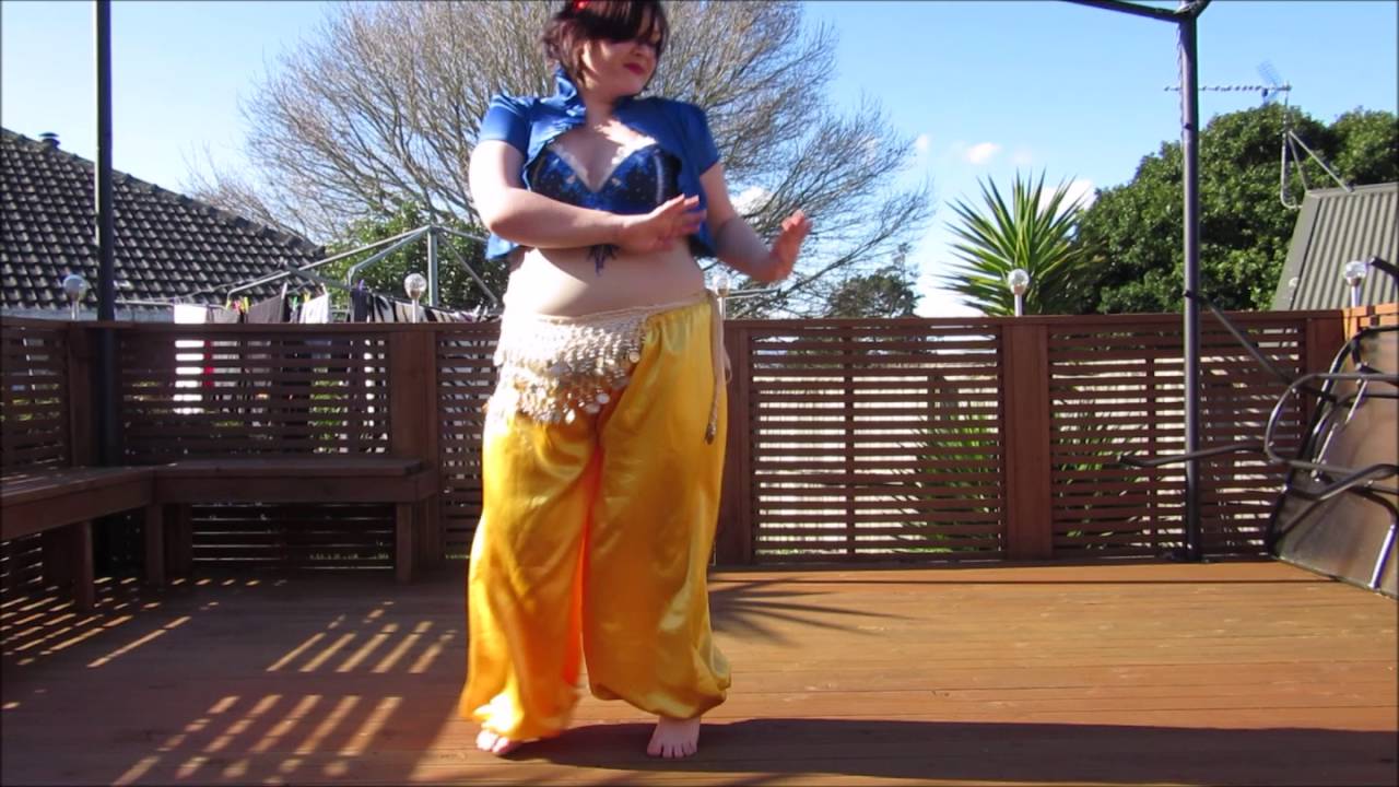 Snow white belly dance - YouTube