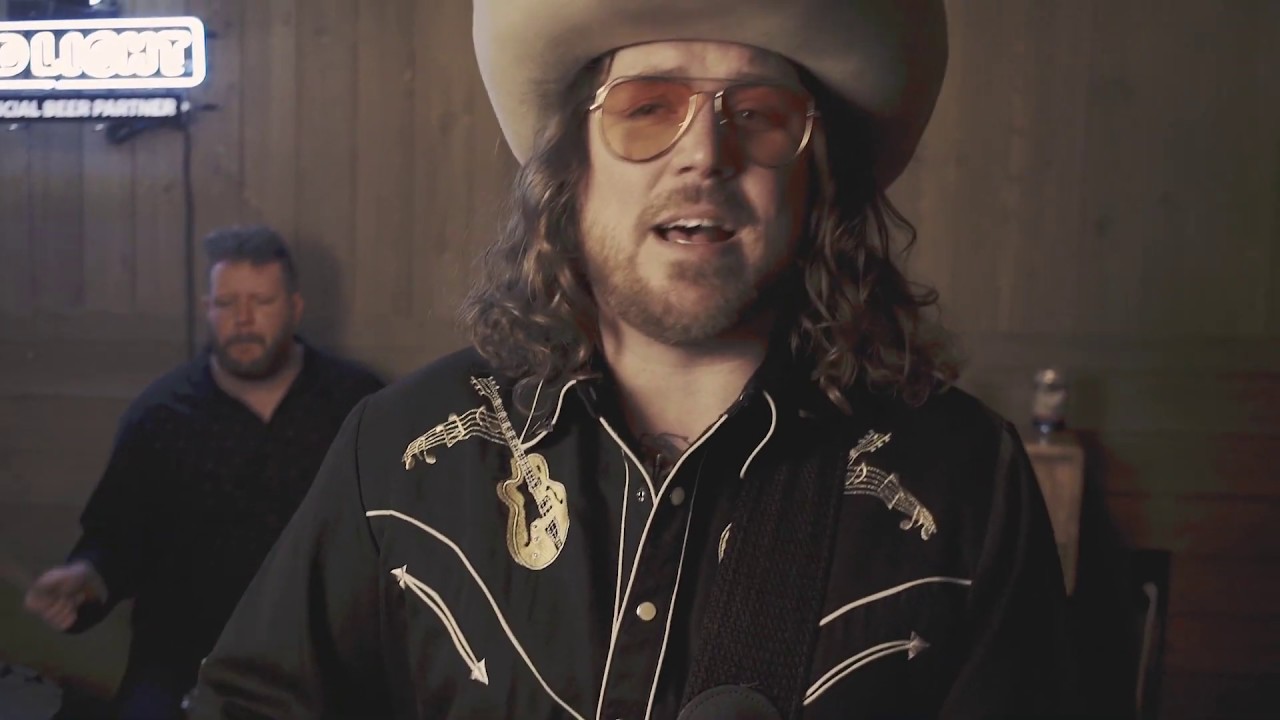 Biggins - A Bottle, The Blues [official music video] - YouTube