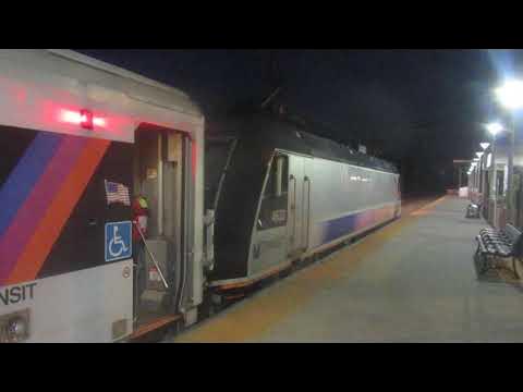 NJ Transit Train #3882 Departing Hamilton - YouTube