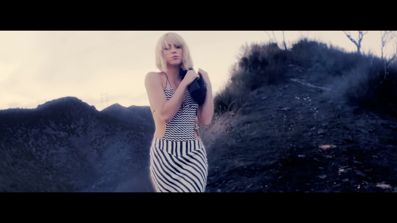 4K Remastered 2010 Shakira - Addicted To You - YouTube