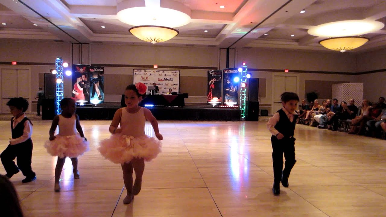 Dancesport KIDZ Dance "Wiggle Wiggle" - Merengue - YouTube