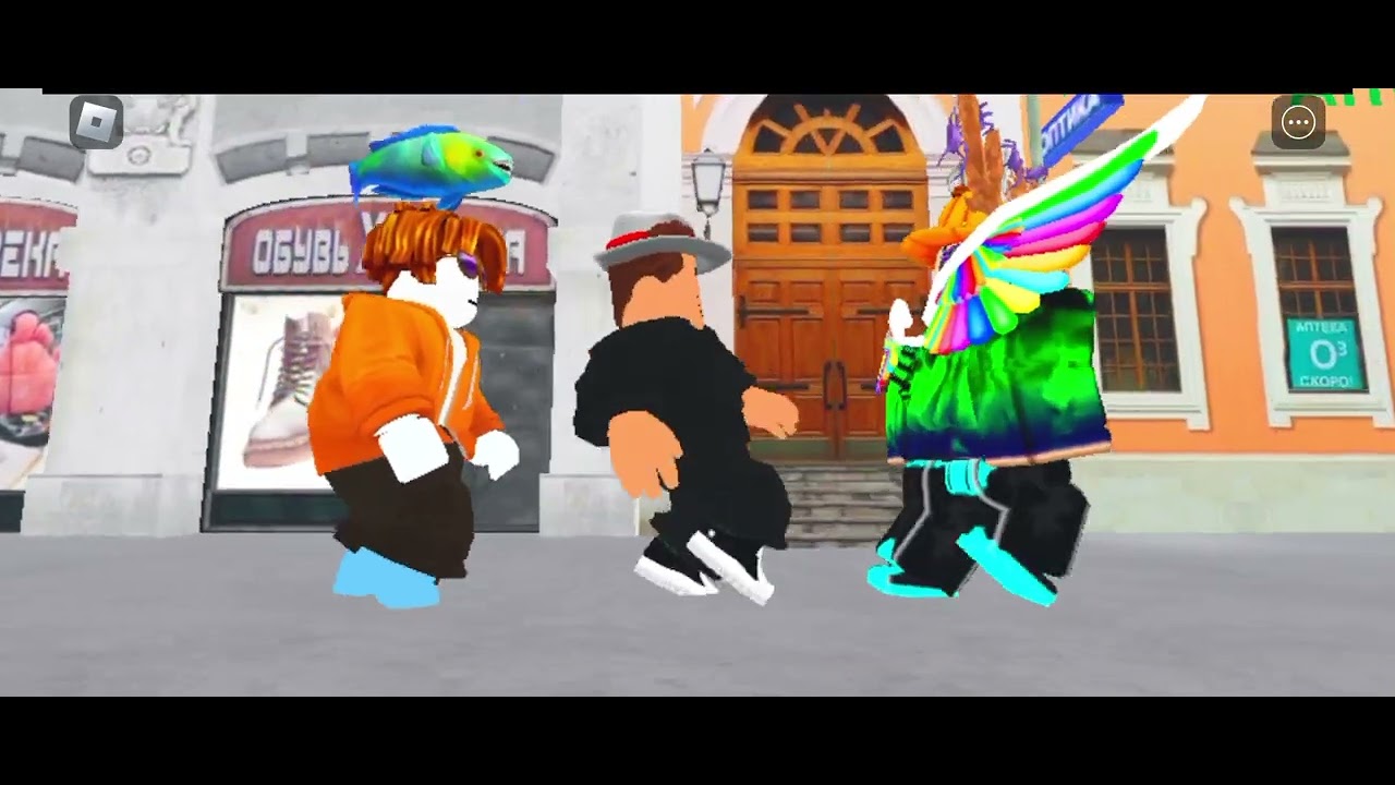 tres personas random caminando XD - YouTube