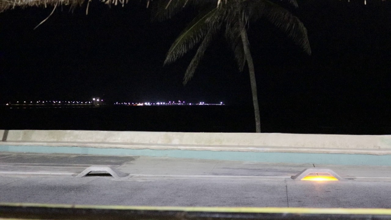 Progreso Malecón at night Mexico 2017 - YouTube