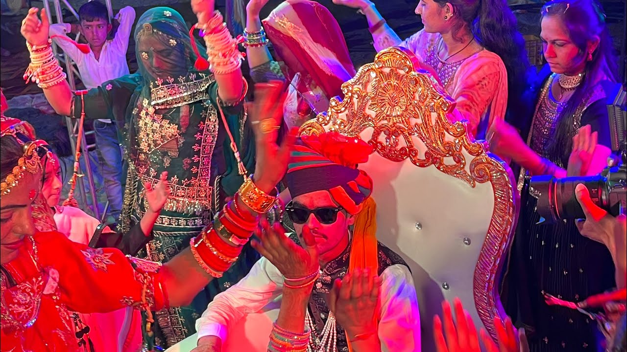 Marwadi bandoli || dhol thali dance - YouTube