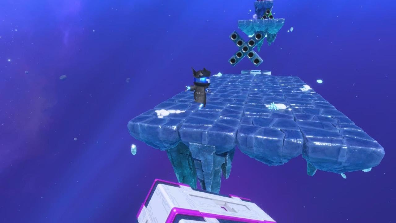 ASTRO BOT the golden bot - YouTube