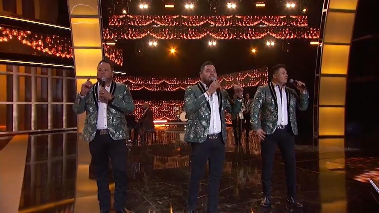 Banda MS cantan sus éxitos en Premios De La Radio 2019 - YouTube