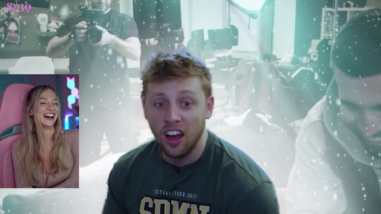 Bebahan reacts to SIDEMEN $100,000 vs $100 CHRISTMAS SONG - YouTube