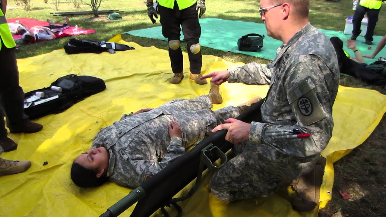 Army Doctor Shows Fairfax County CERTs How to Load a Casualty onto a ...