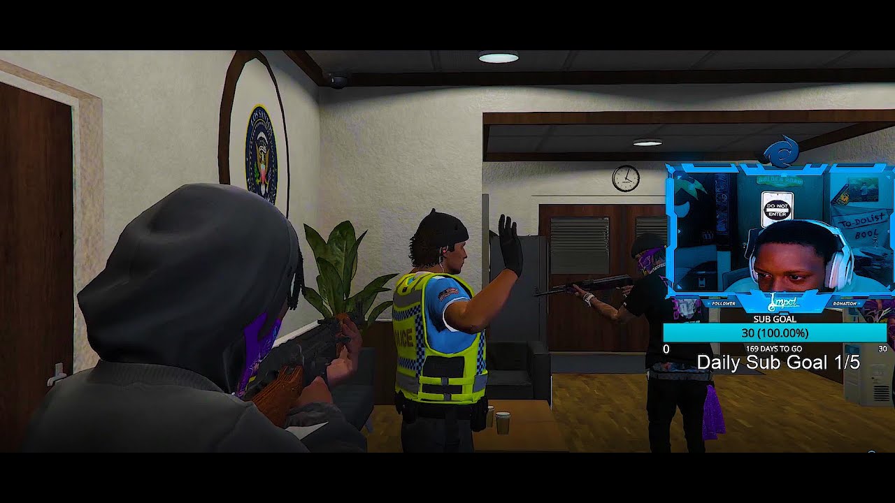 TAKING THE COPS HOSTAGE!!!! | GTA RP | VIPER ROLEPLAY - YouTube