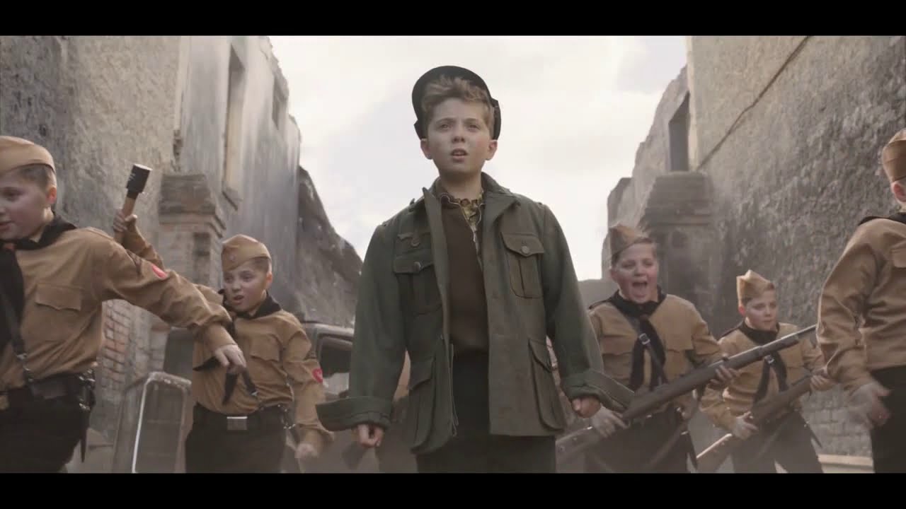 Jojo Rabbit VFX Breakdown by Luma Pictures - YouTube