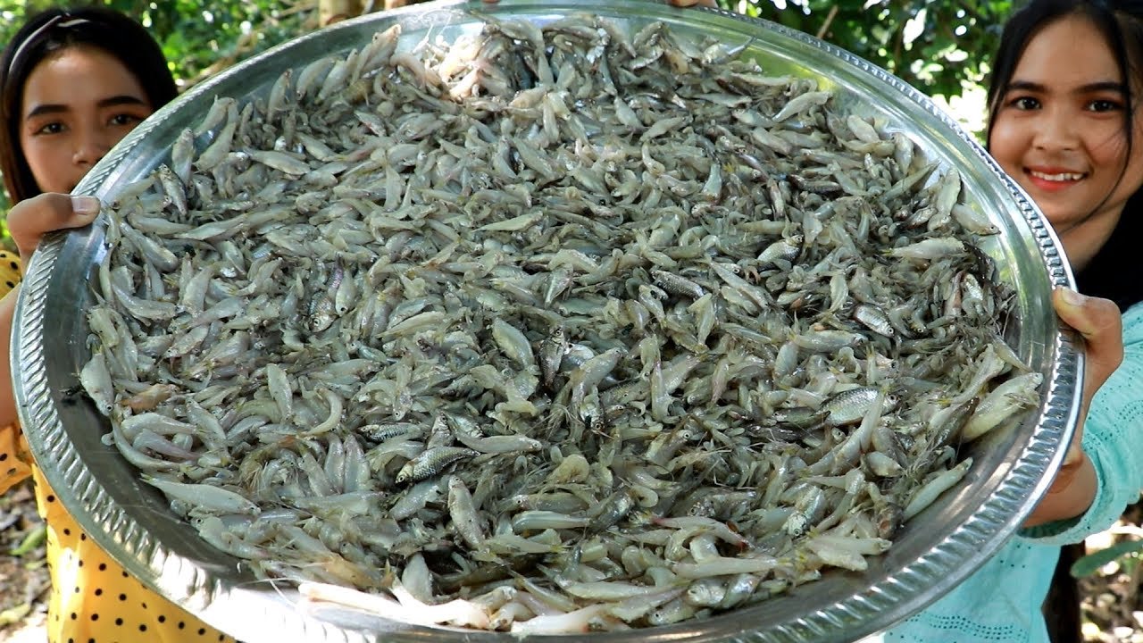 Baby Fish Baked In Banana Leaves With Mushroom - Cooking Fish - My Food ...