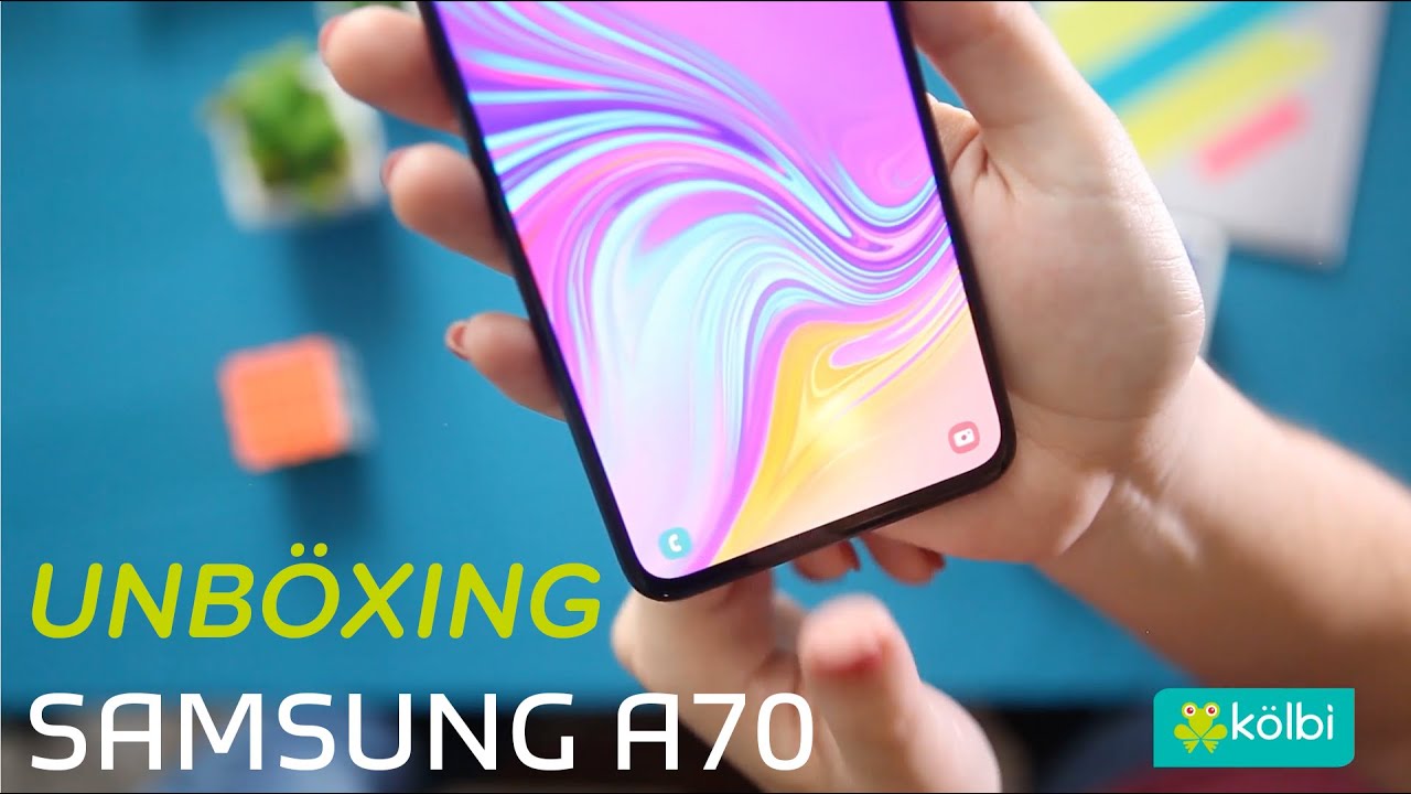 Unboxing Samsung A70 - YouTube