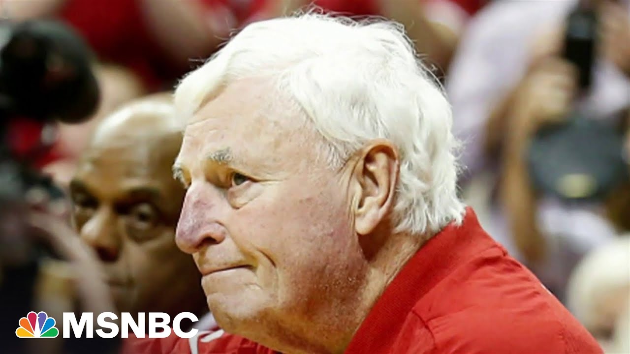 'A commanding presence': Remembering legendary coach Bob Knight - YouTube