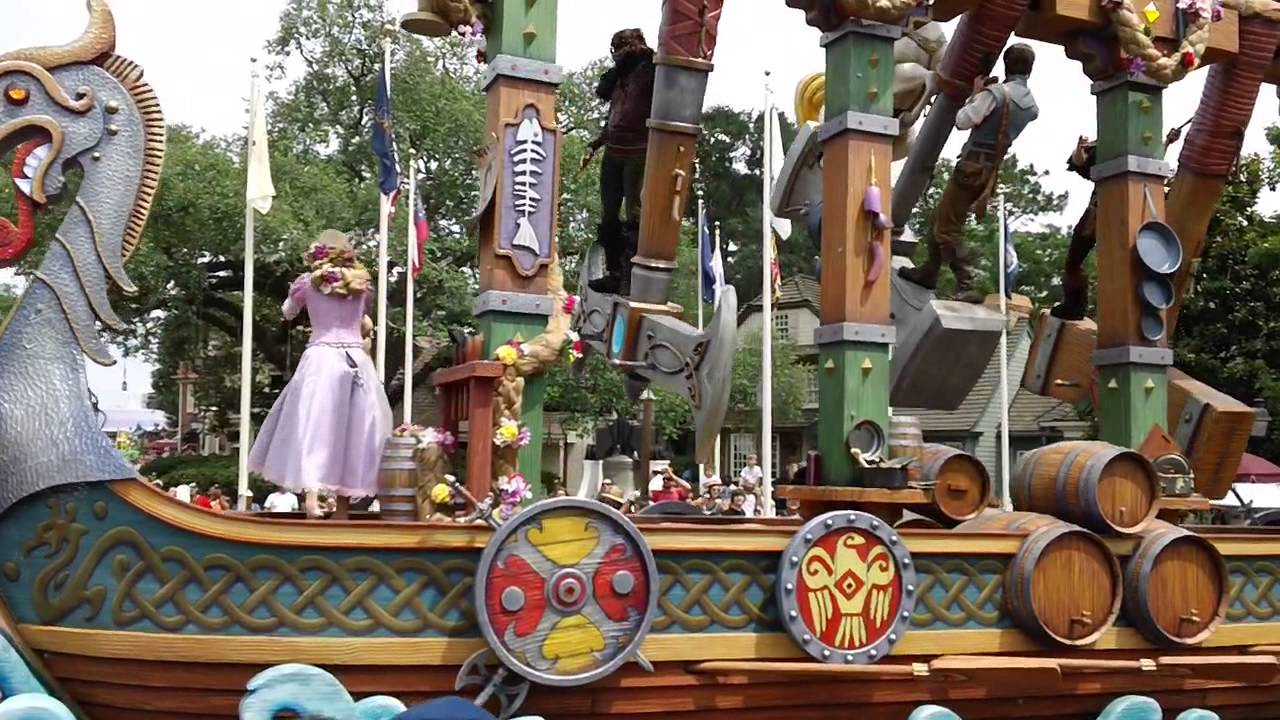Festival of Fantasy Parade - Rapunzel Float - YouTube